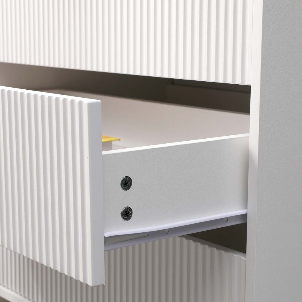 White 3-Drawer Fluted Front Chest of Drawers