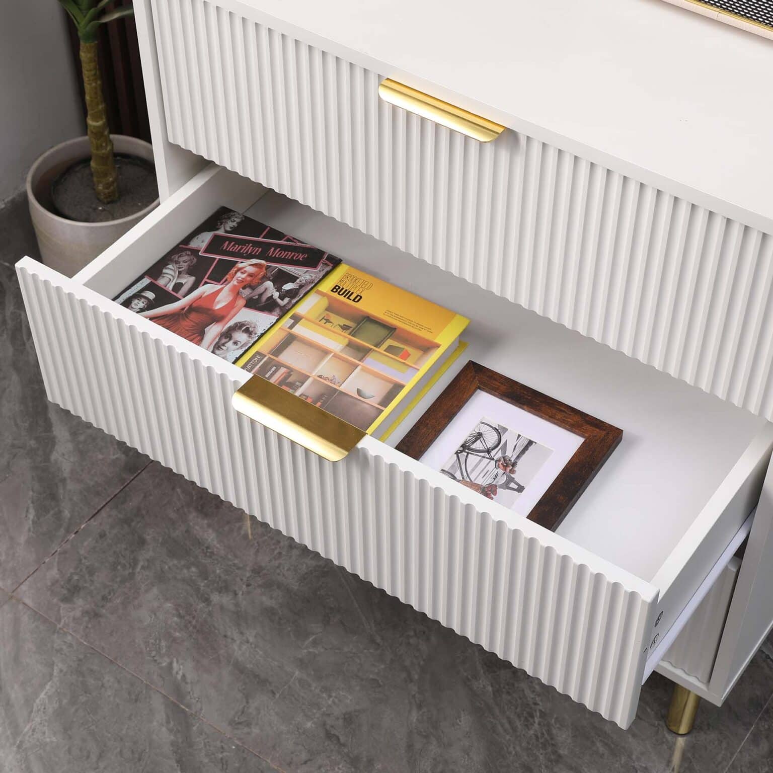 White 3-Drawer Fluted Front Chest of Drawers